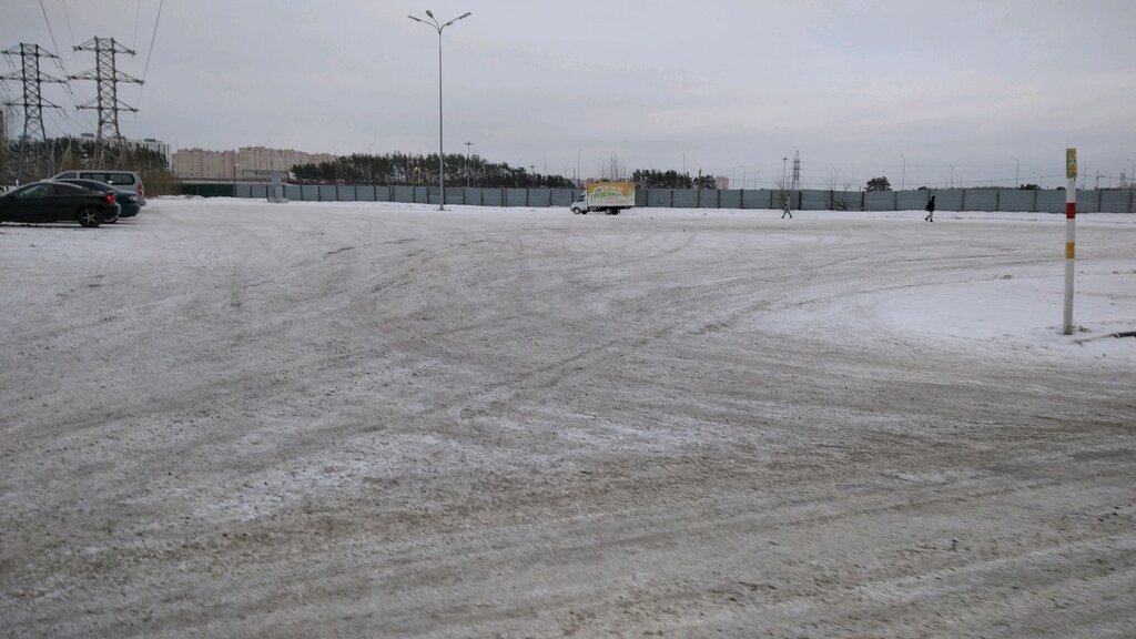Otoparklar Parking lot, Tiumen, foto