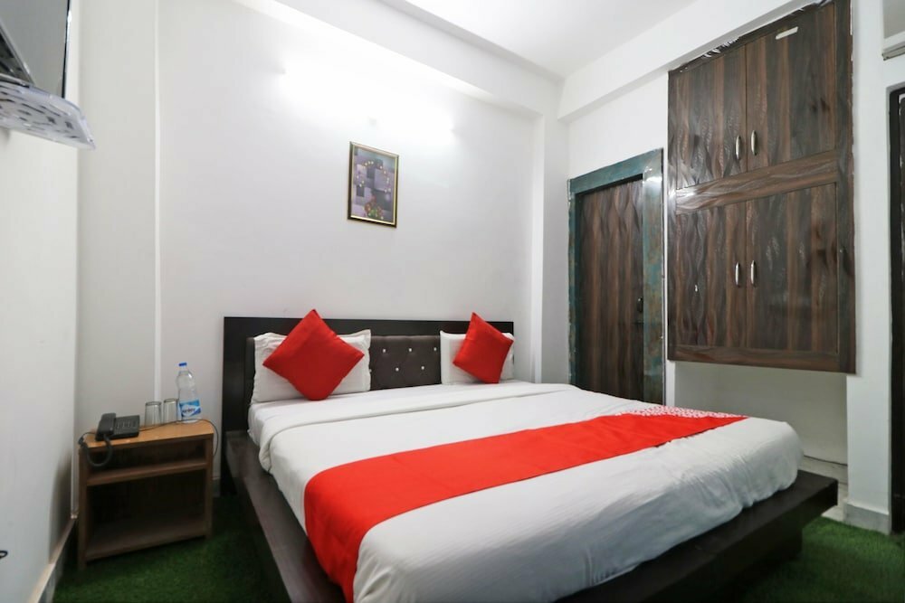 Otel Oyo 49486 Star Rooms, Noida, foto