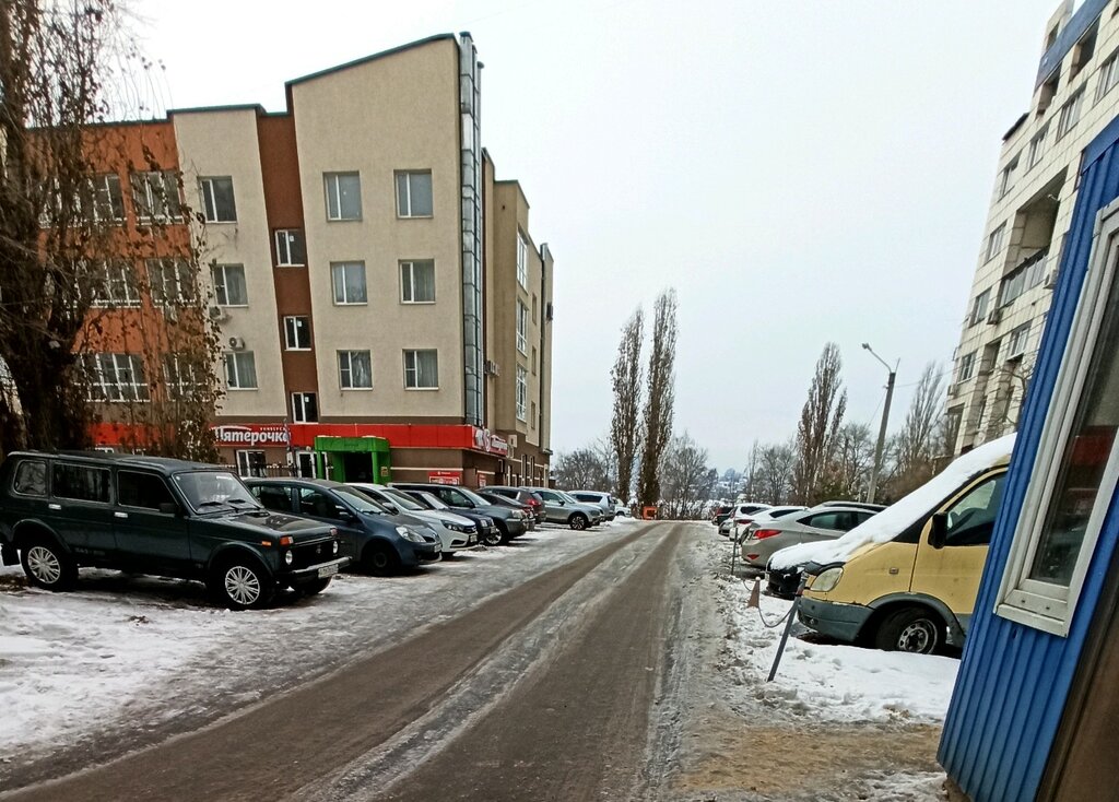 Otoparklar Parking lot, Voronej, foto