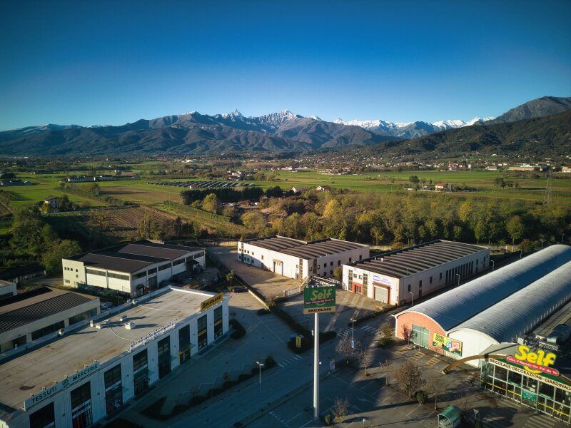 Antikacı dükkanları Mercatino Compra Vendita Usato, Piyemonte, foto