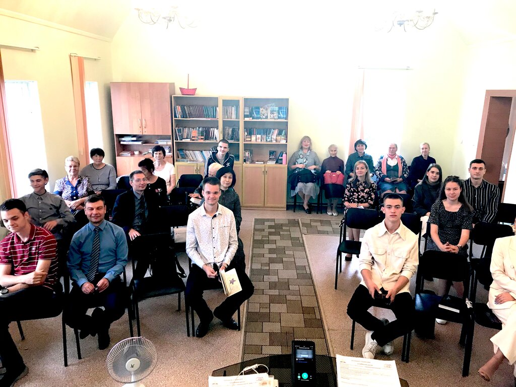 Dini dernekler Seventh Day Adventists Church, Sovetskaya Gavan, foto
