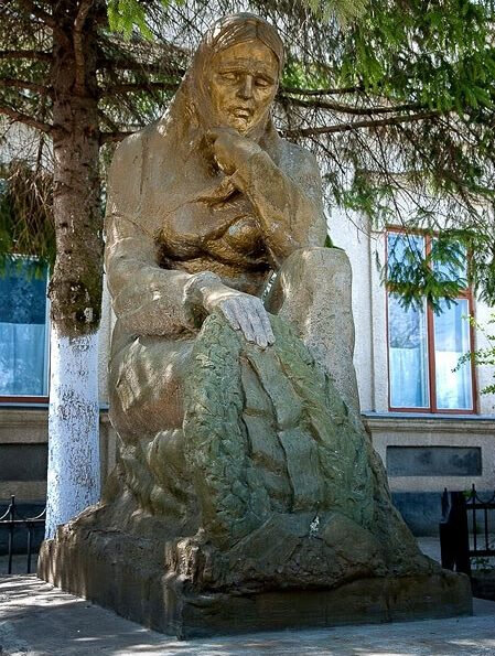 Anıt, heykel Братская могила, Anenii Noi Bölgesi, foto