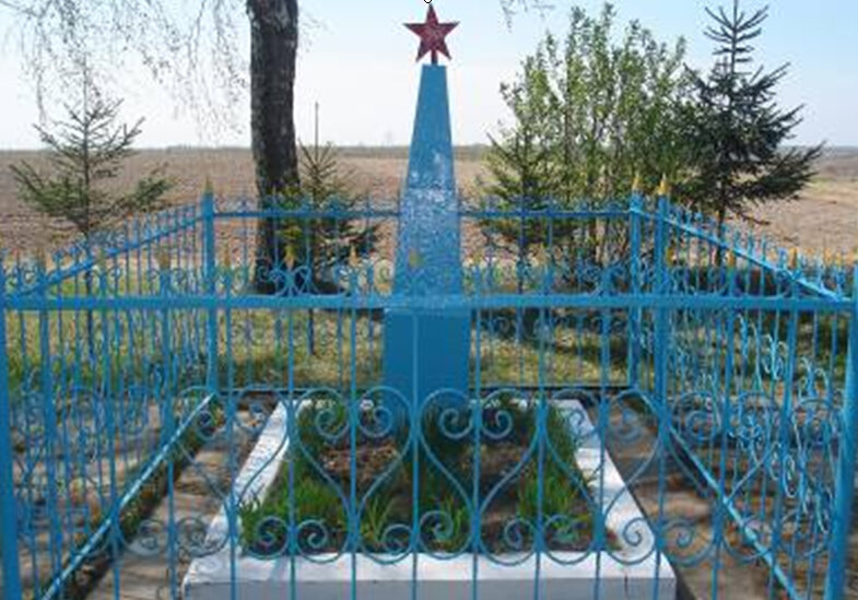 Anıt, heykel Братская могила, Mogiliovskaya oblastı, foto