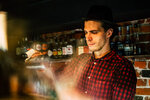 Jim 'n' Jack's (Poliny Osipenko Street No:2к3), kafe  Moskova'dan