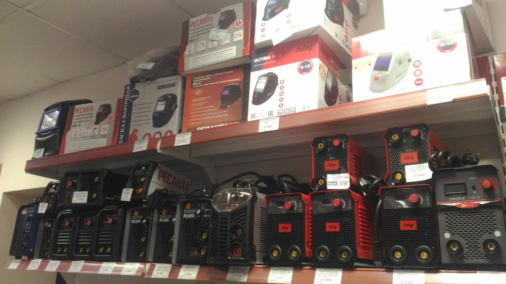 Elektrik ve benzinle çalışan aletler Tools, Tver, foto