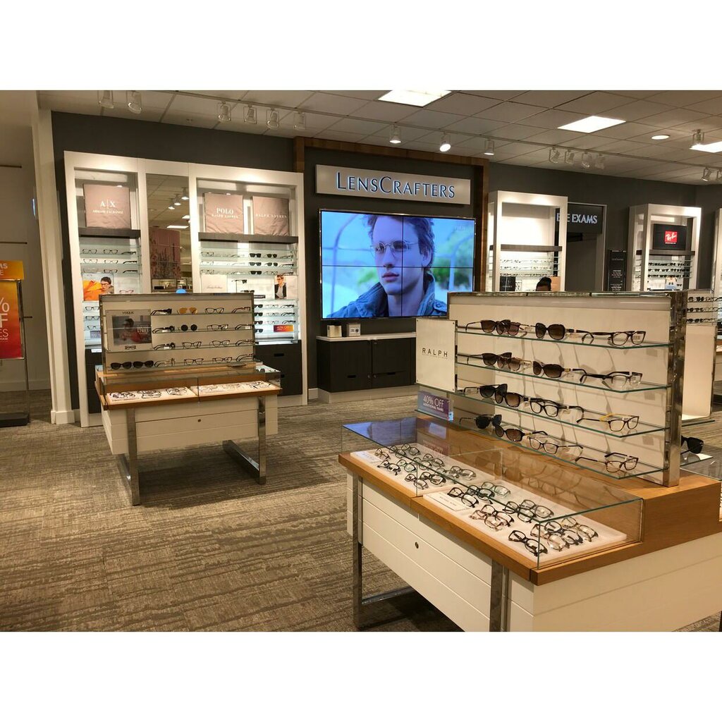 Giyim mağazası LensCrafters at Macy's, Columbus, foto