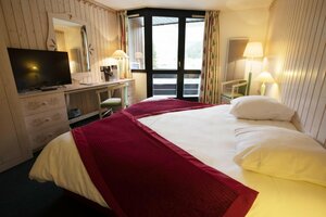 Lake Hôtel Courchevel 1850 (Auvergne-Rhône-Alpes, Savoie, Courchevel, Rue du Jardin Alpin, 410), otel  Courchevel'den