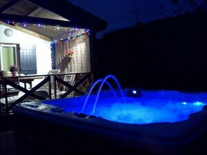 Chalet Zure Ondoan - SPA (Allée des Acacias No:1, Tarnos), otel