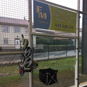 Fmsport Padel Silleda (Galicia, A Coruña, Santiago de Compostela, O Porto de Conxo), spor ve eğlence merkezi  Galisya'dan