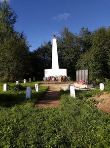 Землякам, павшим в годы Великой Отечественной войны (Archangel Region, Krasnoborskiy munitsipalny okrug, derevnya Bolshaya), anıt, heykel  Arhangelskaya oblastından