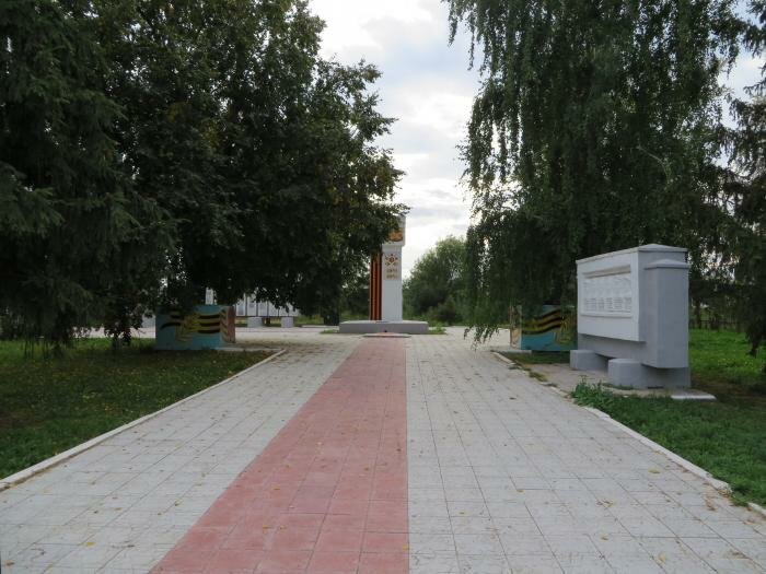 Anıt, heykel Воинам-чердаклинцам, Ulyanovskaya oblastı, foto