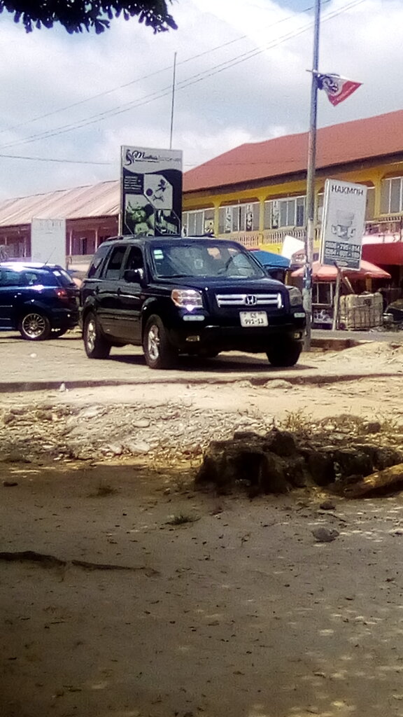 Kuaförler Martha's beauty supply, Kumasi, foto