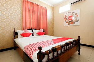 Super Oyo 338 Guest House Omah Manahan Syariah (West Java, Jalan Muhammad Syukur), otel  Surakarta'dan