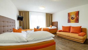 Chocohotel Fikar (Jihomoravský kraj, Brno-venkov, Kurzhim), otel  Kurim'den