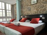 Hostal Hotil (Calle Galera No:26), otel  A Coruña'dan