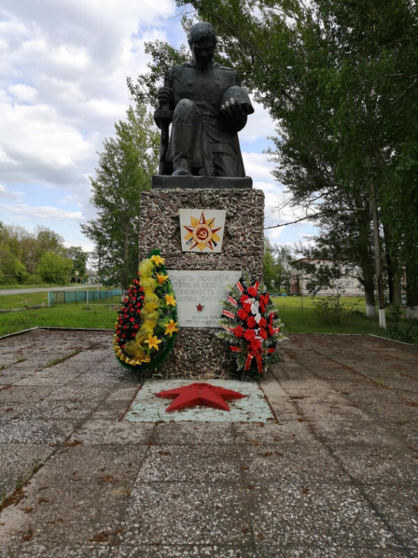 Anıt, heykel Мемориал Великой Отечественной войны, Voronejskaya oblastı, foto