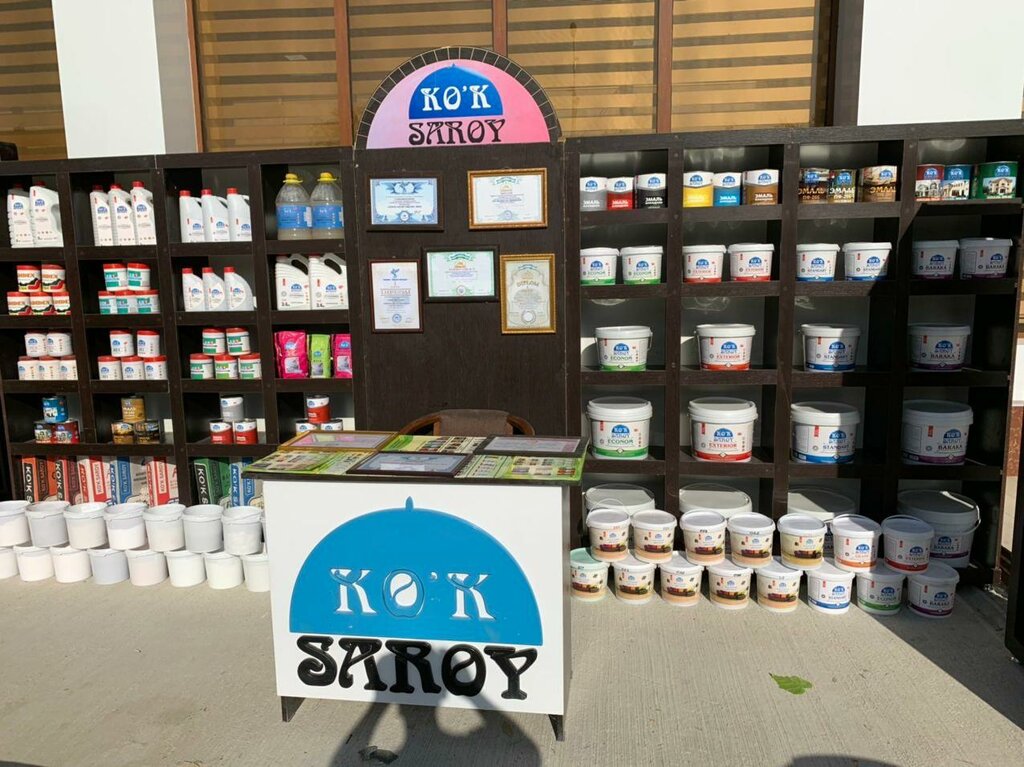 Boya ve cila malzemeleri üretim ve satış yerleri Jizzakh Lacquer Paints, Cizzak, foto