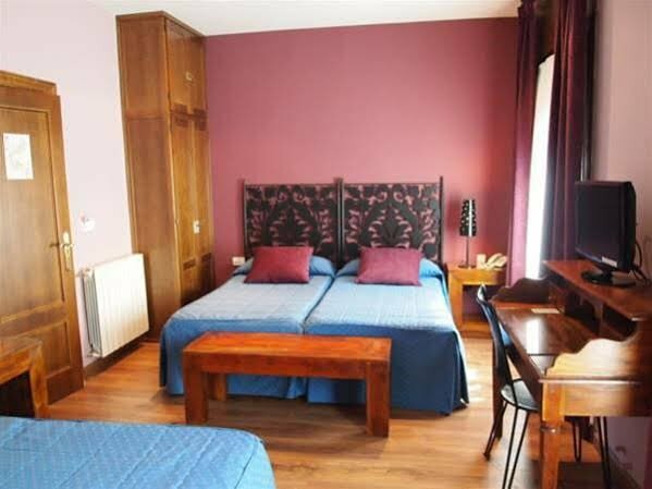Otel Plaza, Segovia, foto