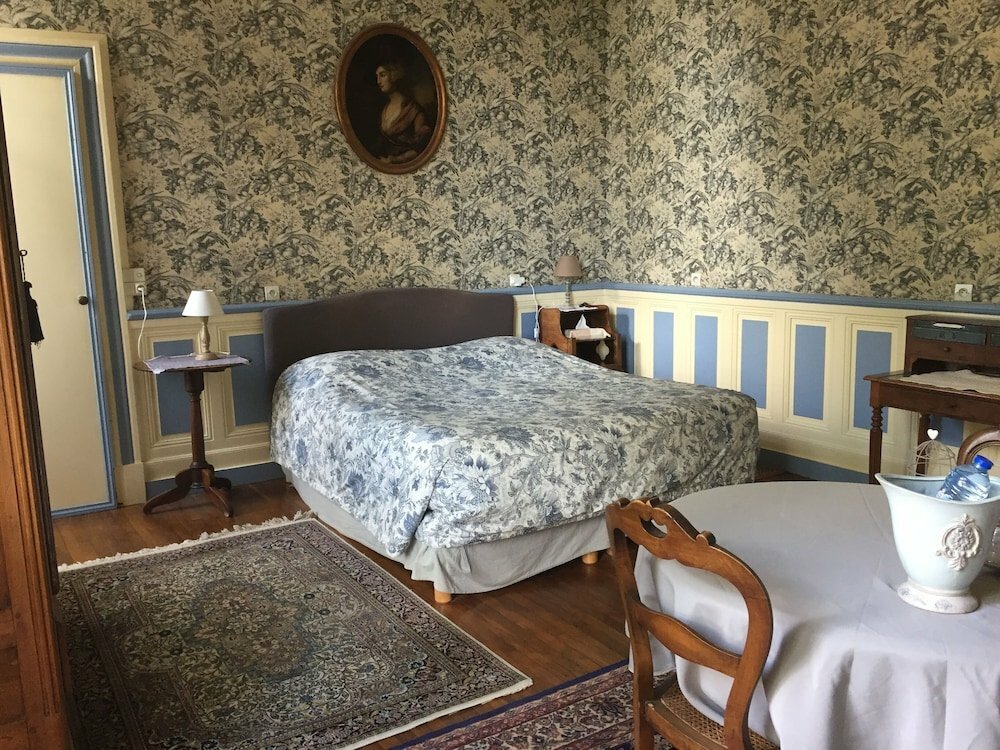 Otel Château de Pintray, , foto