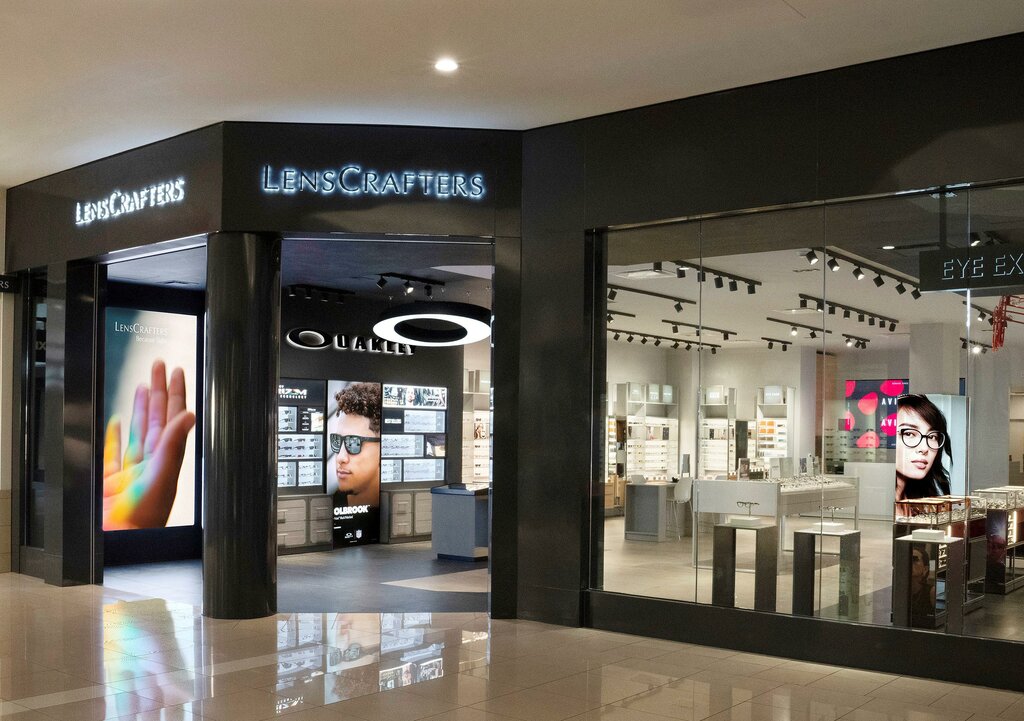 Giyim mağazası LensCrafters Optique, Ohio Eyaleti, foto
