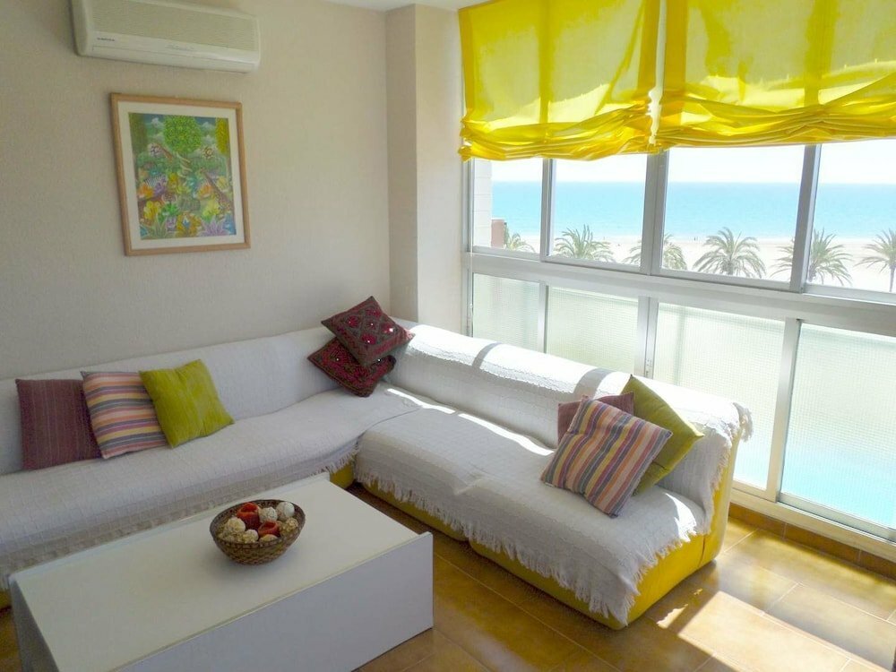 Otel 12-e - One Bedroom, Valensiya, foto