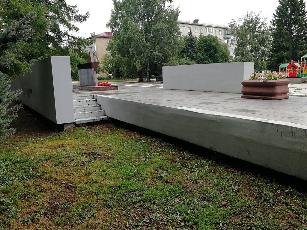 Anıt, heykel Мемориал доблести и славы, Omskaya oblastı, foto