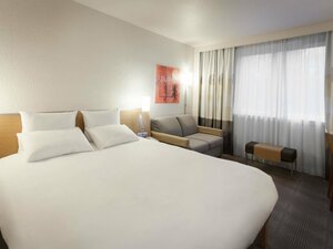 Hotel Novotel Valence Sud (Auvergne-Rhône-Alpes, Drôme, Arrondissement de Valence, Valence, Avenue de Provence), otel  Valence'tan