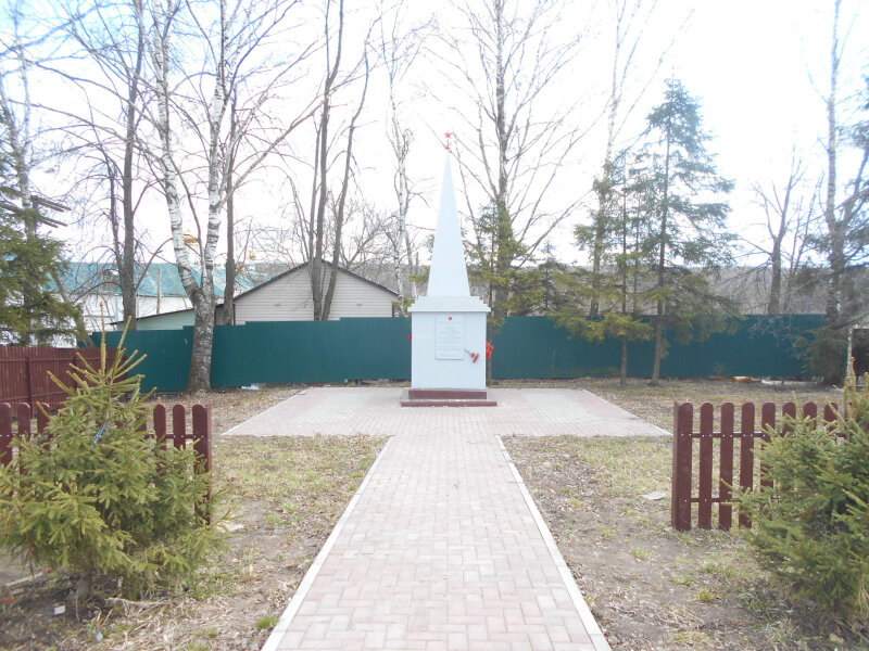 Anıt, heykel Воинам-землякам, погибшим в годы Великой Отечественной войны, Vladimirskaya oblastı, foto