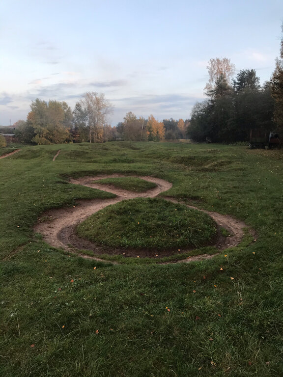 Unutulmaz olayların yeri Восьмерка Моисеева, Saint‑Petersburg ve Leningradskaya oblastı, foto