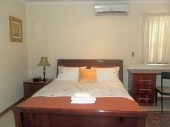 Otel Somona Guest House, Dünya, foto