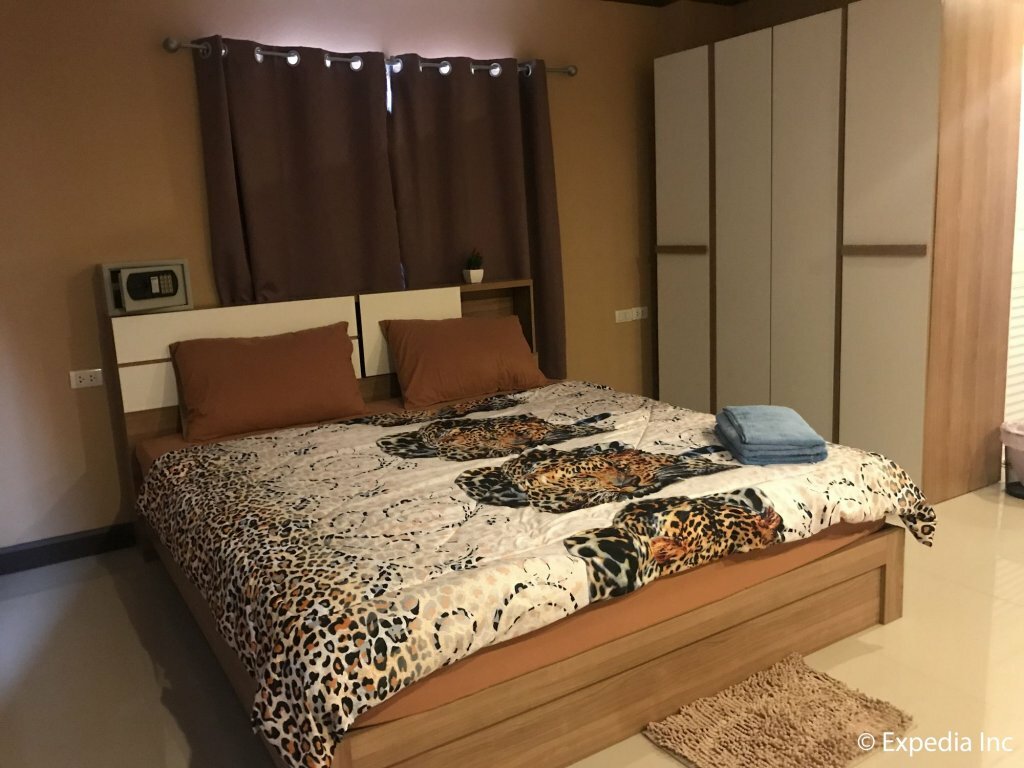 Otel Burnout Guesthouse, Pattaya, foto