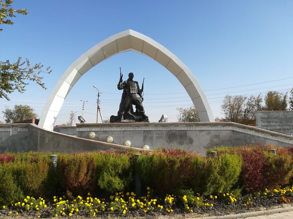 Anıt, heykel To the Afghan soldiers, Atırav, foto