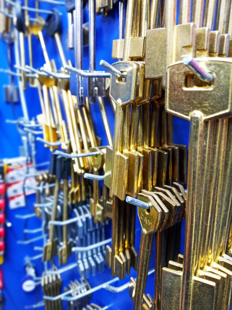 Anahtarların imalatı ve onarımı Key servis, Minsk, foto