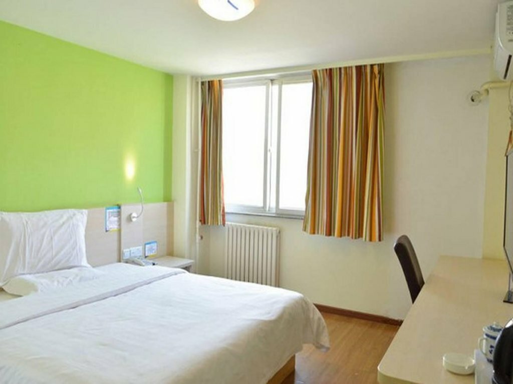 Otel 7 Days Inn Beijing Qingta Yuquan Road Branch, Beijing, foto