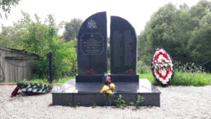 Вечная слава героям (Moscow Region, Leninskiy City District, Zhabkino Village, Tsentralnaya ulitsa), anıt, heykel  Moskova ve Moskovskaya oblastından