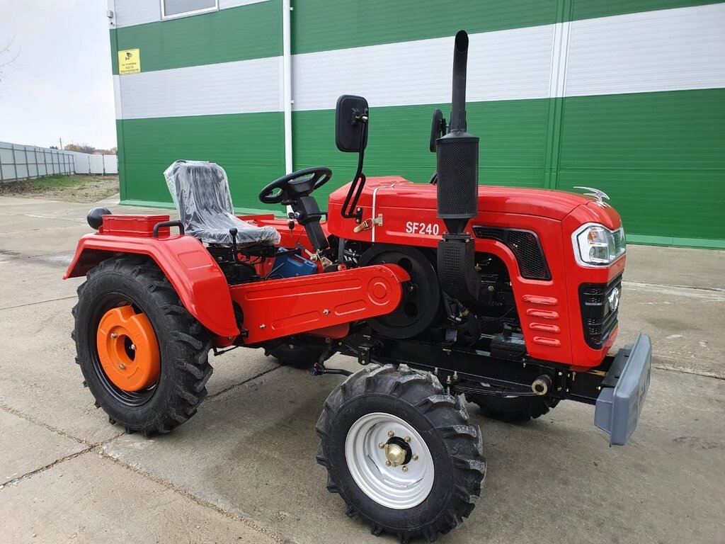 Tarım makineleri, ekipmanlar All Tractors, Krasnodar, foto