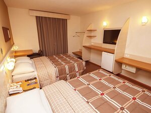 Hotel 10 Goiânia (Serra do Espinho), otel  Goiás'tan