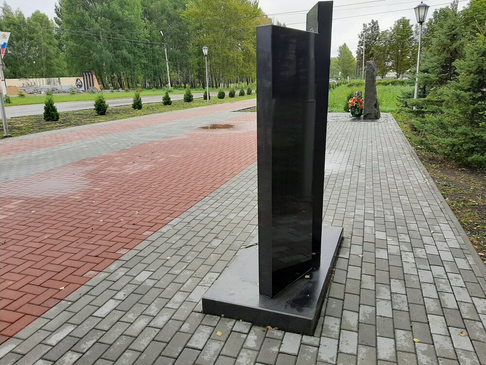 Anıt, heykel Монумент Победы в Великой Отечественной войне 1941-1945, Korablino, foto