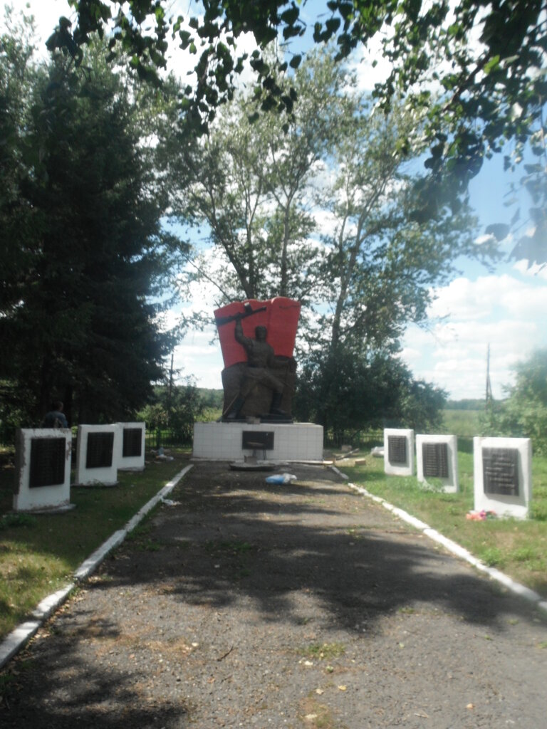 Anıt, heykel Воинам, павшим в годы Великой Отечественной войны, Altayski krayı, foto