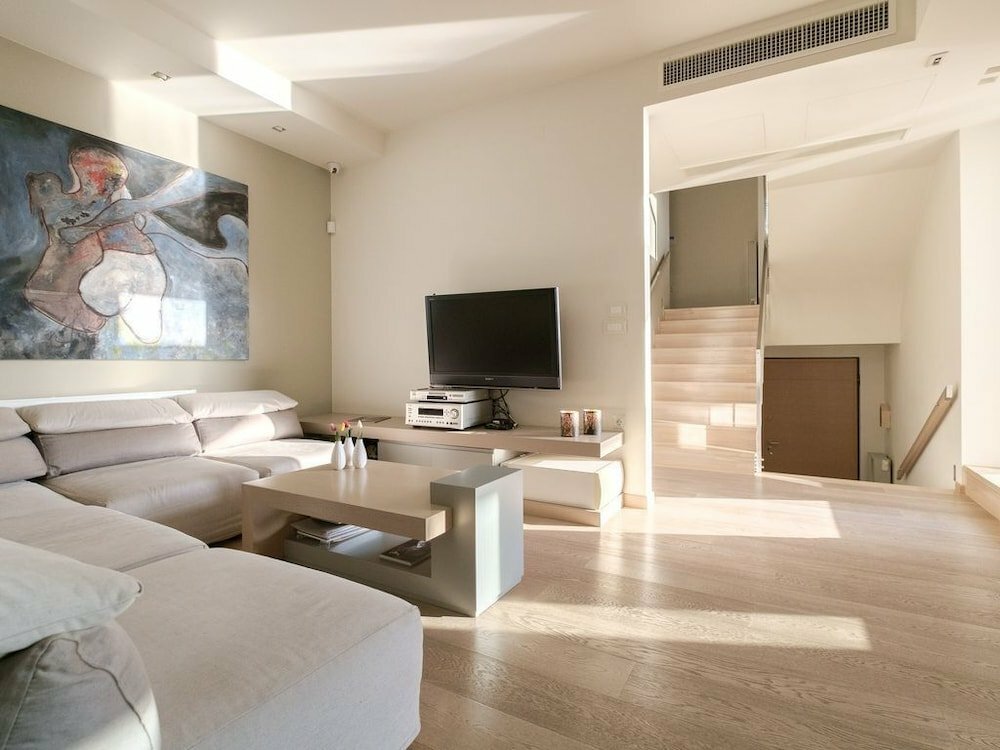 Otel Spectacular Modern Art Villa with Private Pool, Dünya, foto