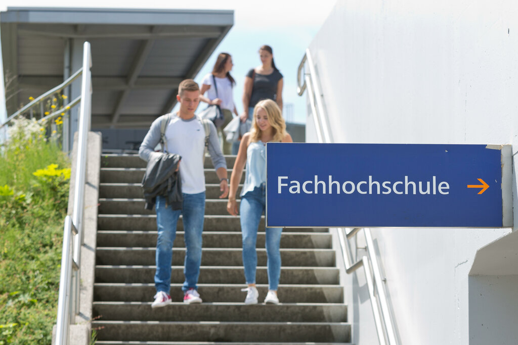 Yüksekokul Fachhochschule Salzburg GmbH, Dünya, foto