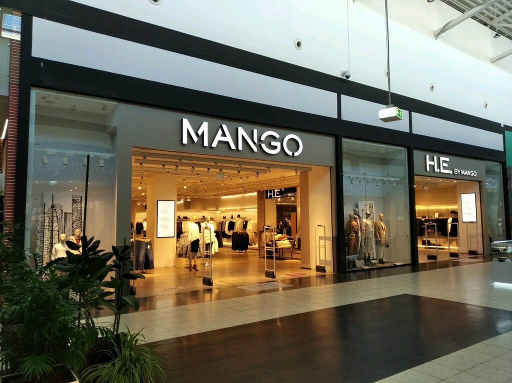 Giyim mağazası Mango, Samara, foto