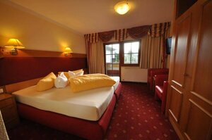Der Klostertalerhof (Lower Austria, Wiener Neustadt-Land, Gutenstein, Klostertal), otel  Vorarlberg'den