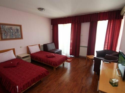 Otel Garni Hotel Belvedere, Kraljevo, foto