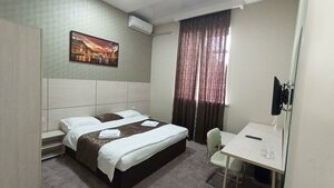 City Hotel (Kuloltuprok street No:20), otel  Taşkent'ten