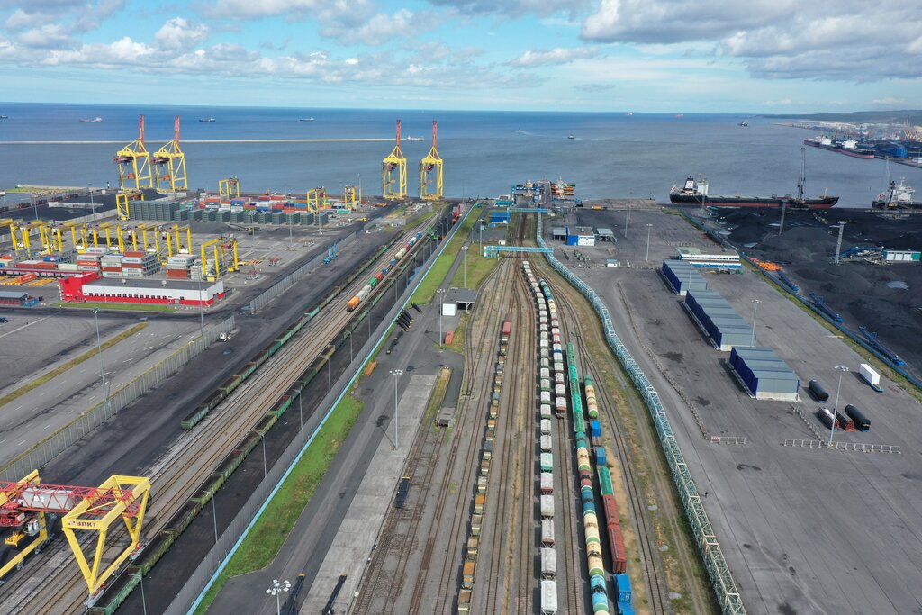 Sınır kapısı Морской пункт пропуска Усть-Луга, Saint‑Petersburg ve Leningradskaya oblastı, foto