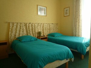Au Relais du Parc de Millevaches (Nouvelle-Aquitaine, Creuse, Arrondissement d'Aubusson, Felletin, Place Courtaud, 5), otel