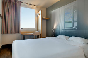 B&b Hotel Aix-En-Provence Venelles (Provence-Alpes-Côte d'Azur, Bouches-du-Rhône, Arrondissement d'Aix-en-Provence, Venelles, Avenue des Logissons), otel