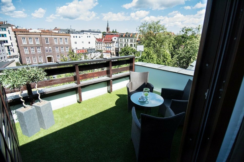 Otel Provincja Wine Bar & Rooms, Olsztyn, foto