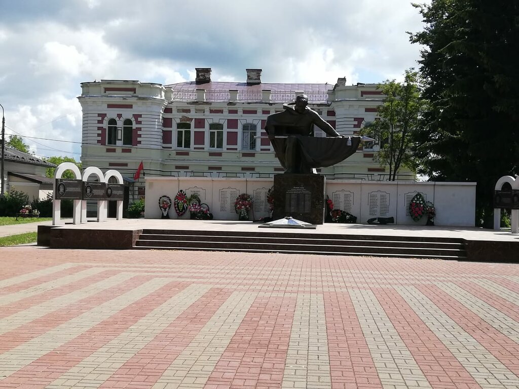 Anıt, heykel Героям Великой Отечественной войны, Kalujskaya oblastı, foto